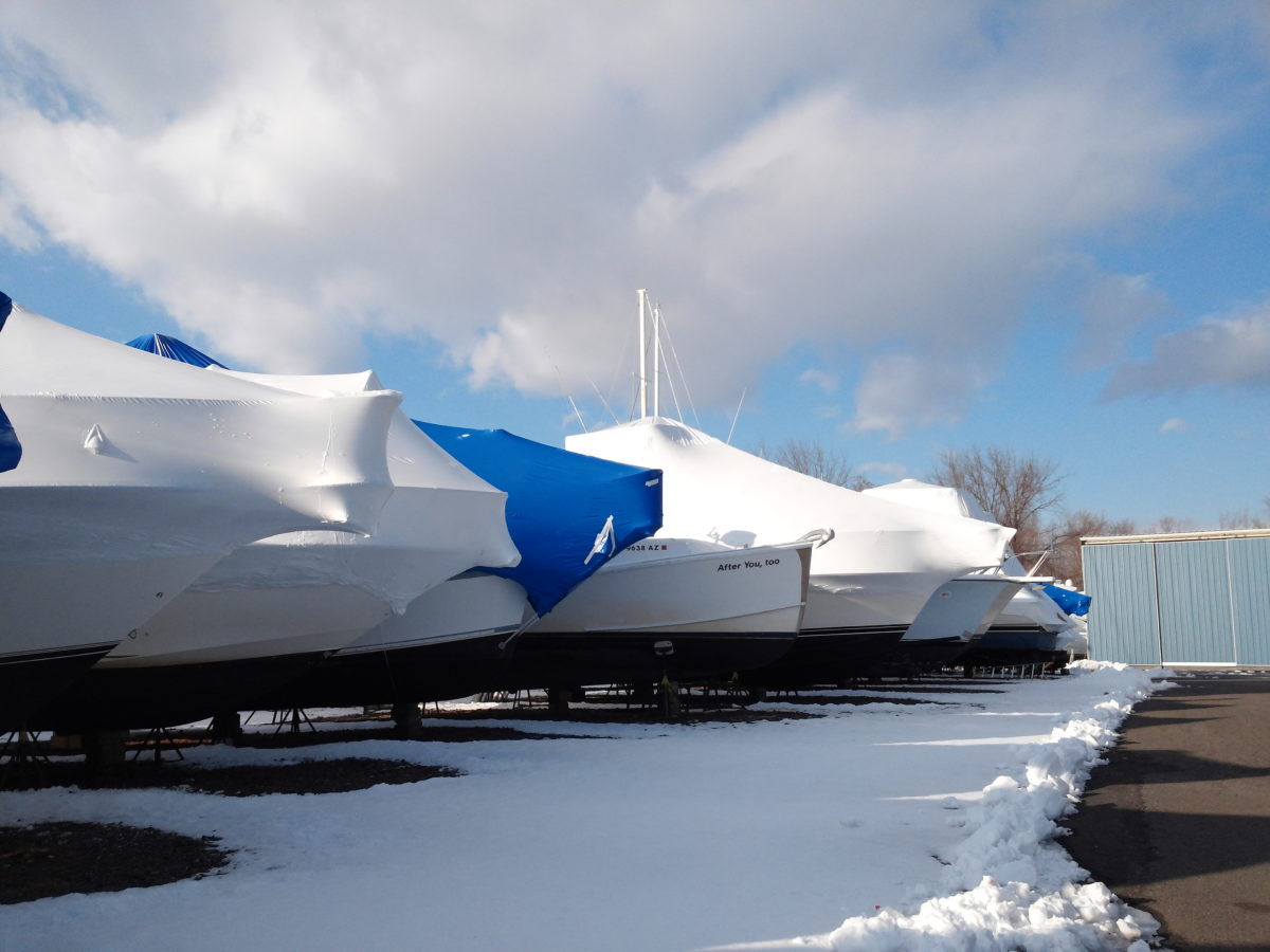 Зима близко: как подготовить лодку к хранению в холодное время года